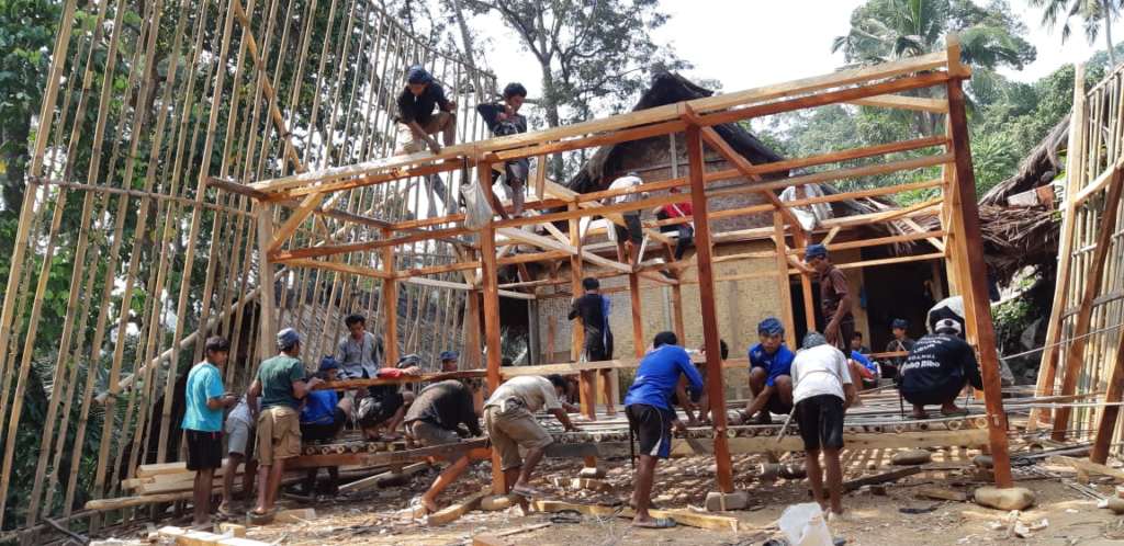 Rumah Baduy 2 - SEJUK